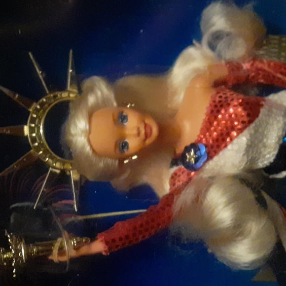 FAO Schwarz | Toys | Statue Of Liberty Barbie Limited Edition | Poshmark
